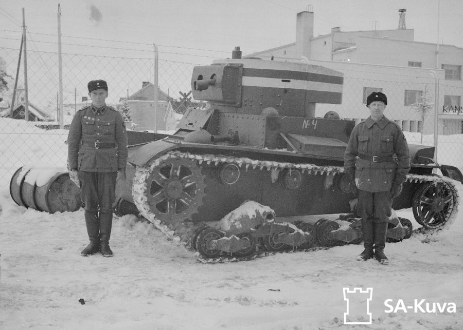 FINNISH ARMY 1918 - 1945: FLAME TANKS